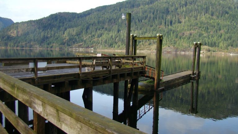 Zeballos Inlet, Vancouver Island, British Columbia| Gohiking.ca